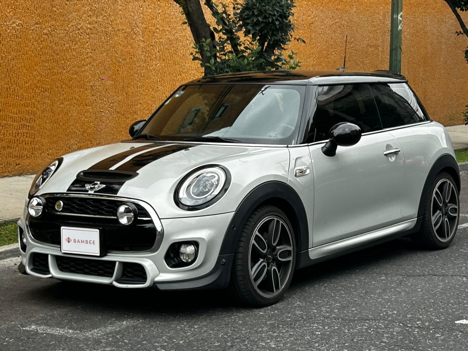 Mini JOHN COOPER WORKS HOT CHILLI 2018
